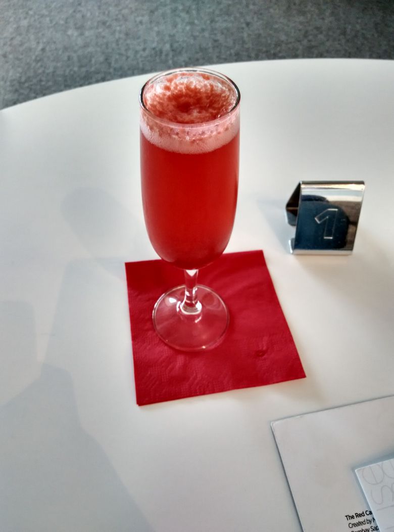 iad-virgin-atlantic-lounge-virgin-redhead-cocktail | Verylvke