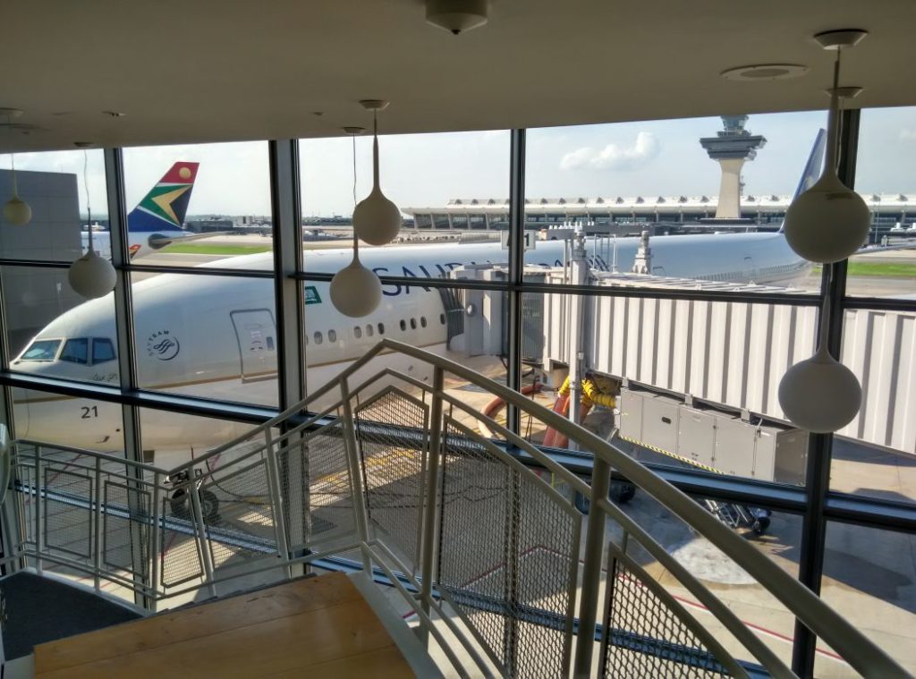 iad-virgin-atlantic-lounge-windows | Verylvke