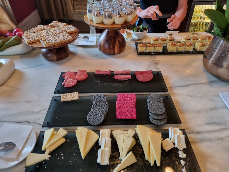 renaissance-st-pancras-chambers-club-canape-2 | Verylvke