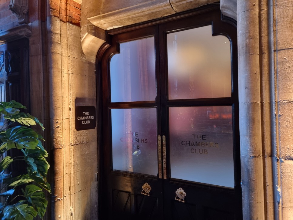 renaissance-st-pancras-chambers-club-entrance | Verylvke