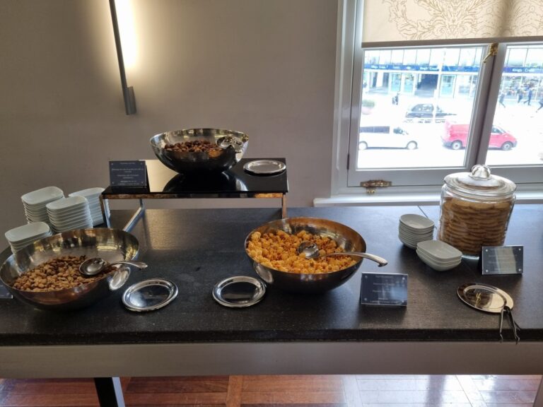 eurostar-business-premier-lounge-london-snacks | Verylvke