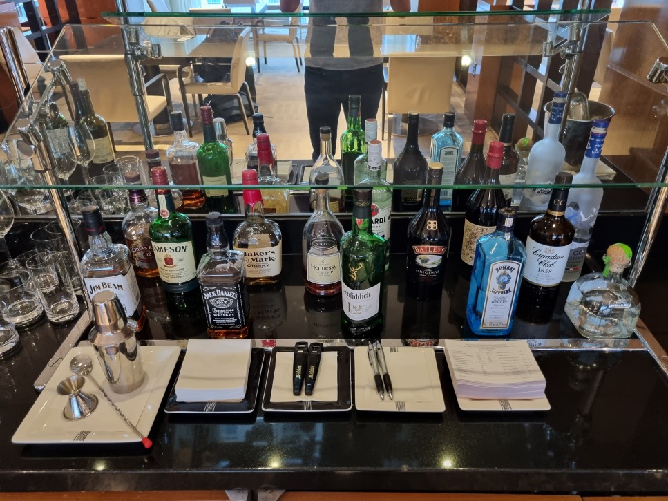 jw-marriott-marquis-miami-lounge-alcohol | Verylvke