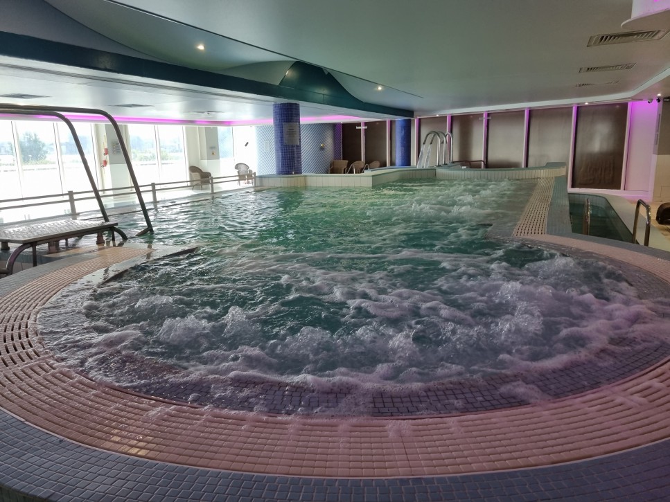 voco-st-davids-cardiff-whirlpool | Verylvke