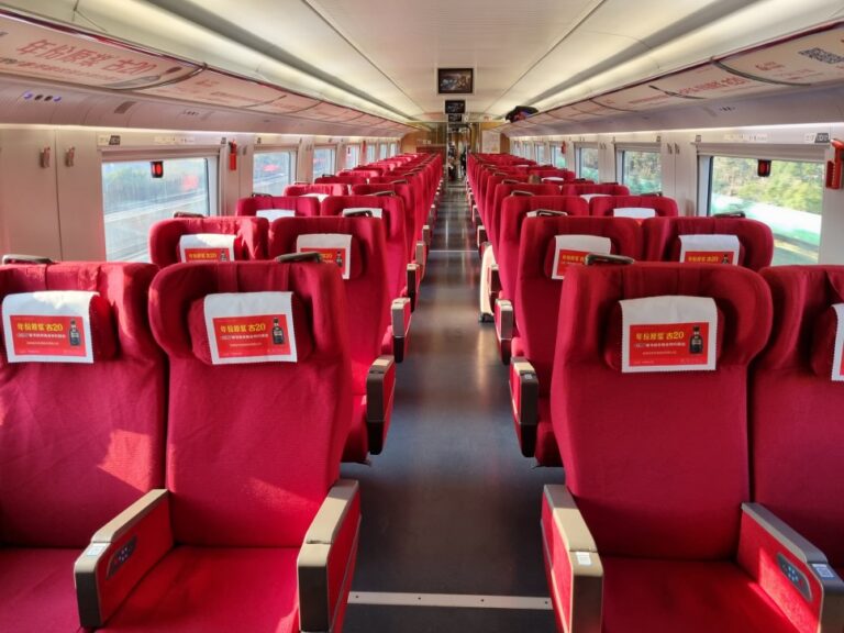 Onboard China’s high speed train in First Class | Verylvke