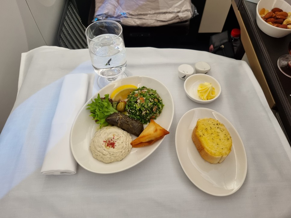 My review of Gulf Air’s Falcon Gold, Boeing 787-9 | Verylvke