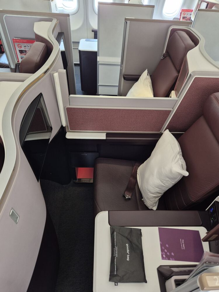 My review of Virgin Atlantic A330neo's upper class and retreat suite