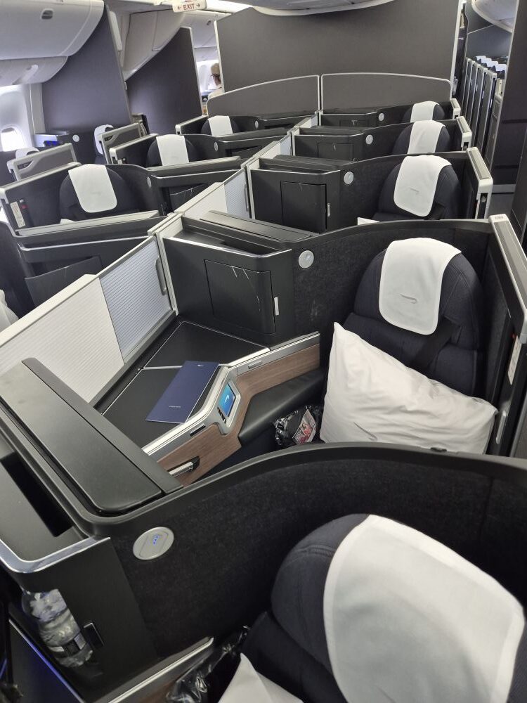 My review of British Airways’ 77W Club Suite | Verylvke